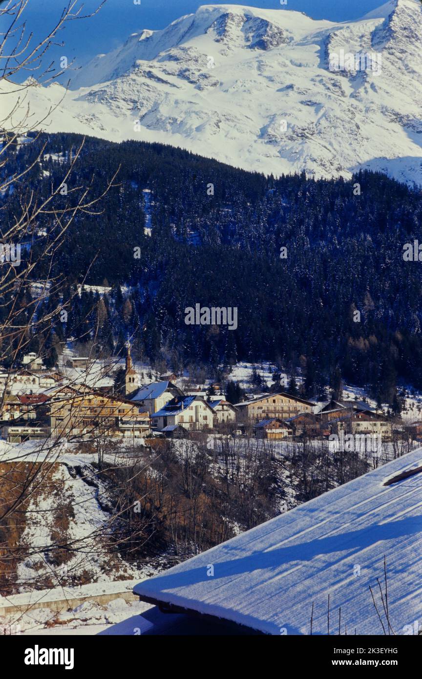 Les contamines france family hi-res stock photography and images - Alamy