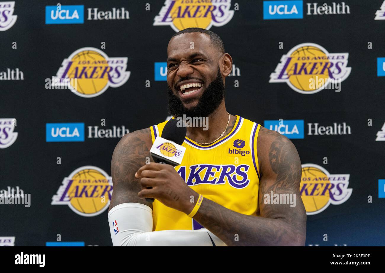Lebron james lakers 2022 hi-res stock photography and images - Alamy