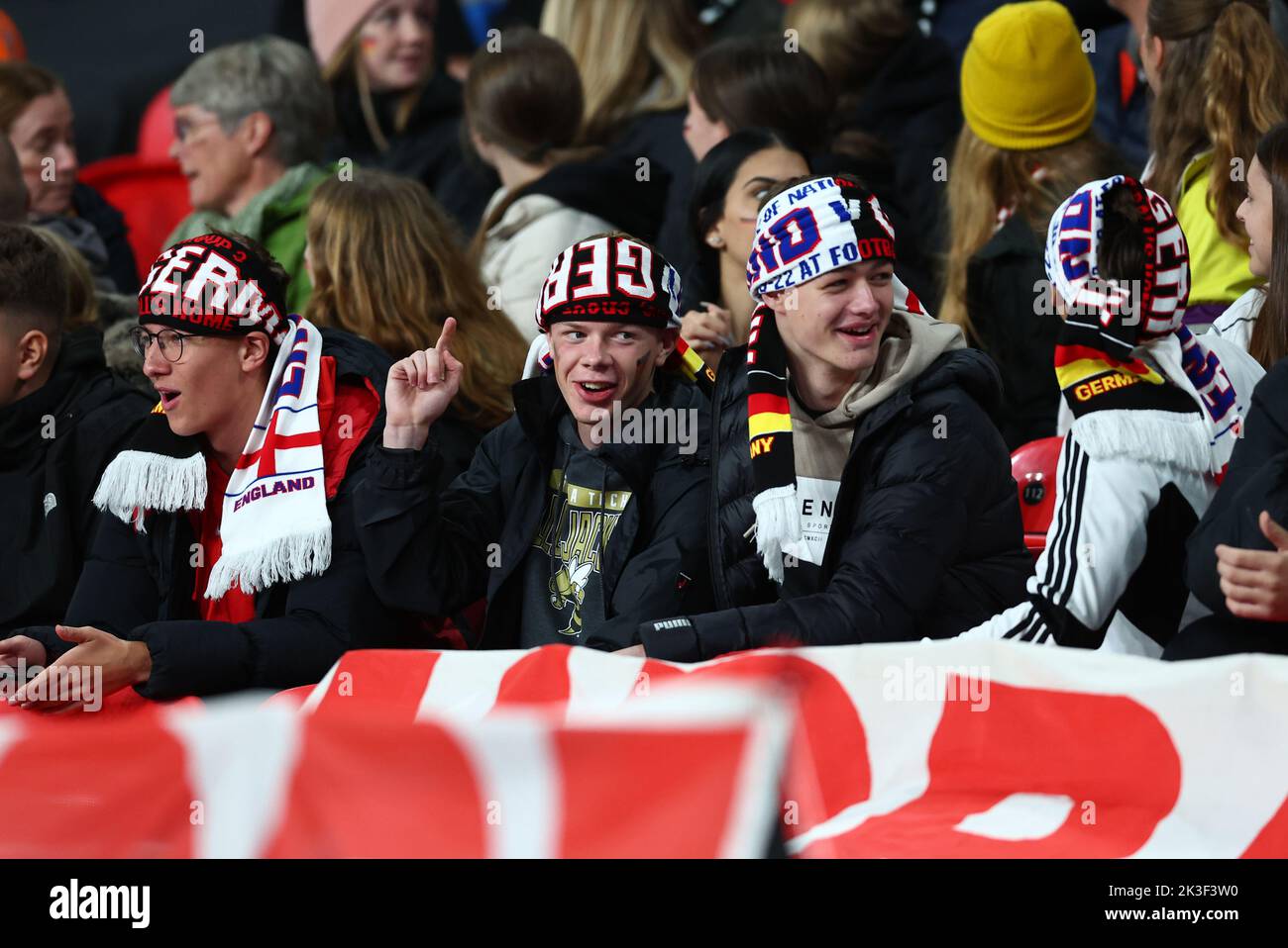 England fans wembley nations league hi-res stock photography and images ...