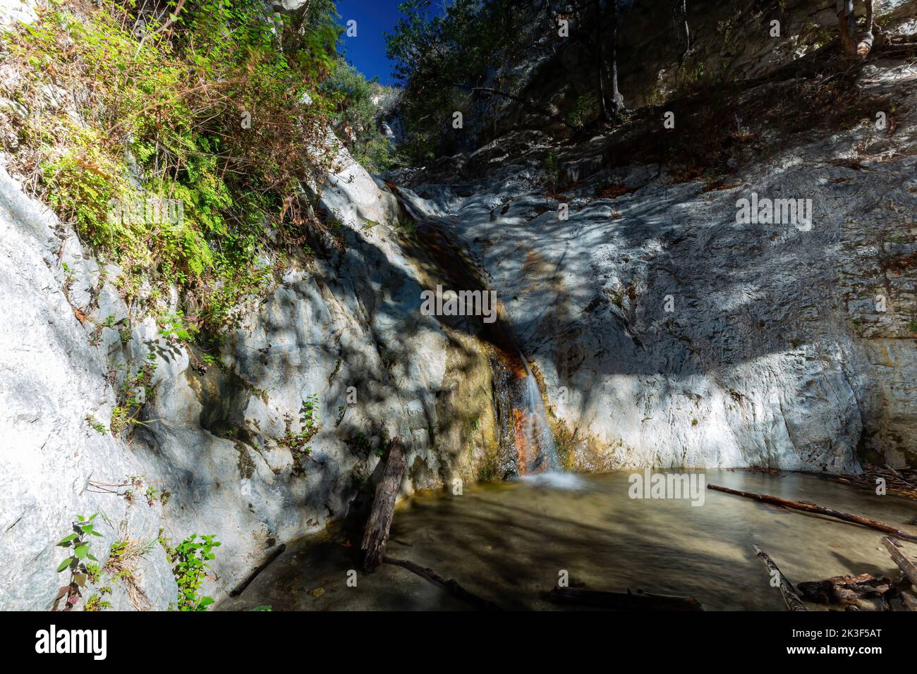 Switzer falls trail hi-res stock photography and images - Alamy