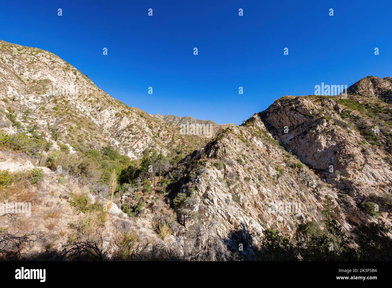 Switzer falls trail hi-res stock photography and images - Alamy