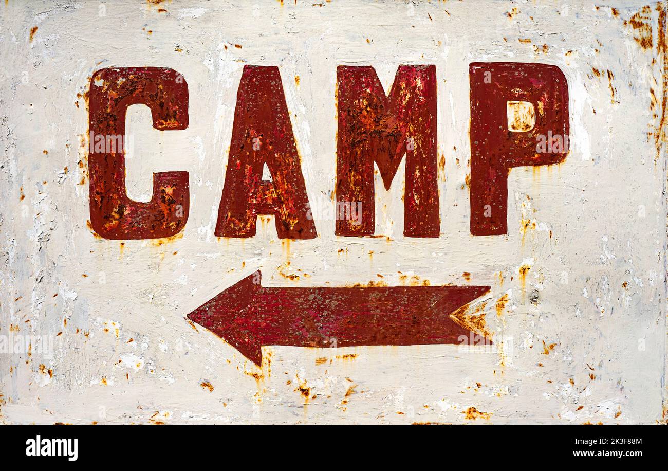 Camp camping sign direction hi-res stock photography and images - Alamy