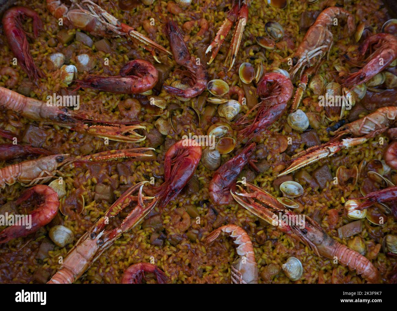 image of a real seafood paella Stock Photo - Alamy