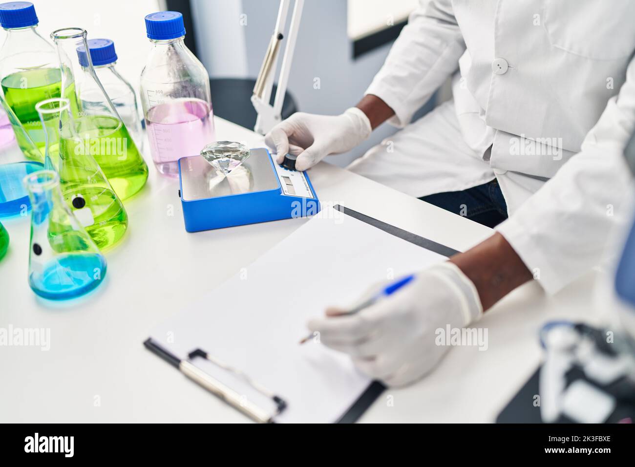 Lab diamond machine hi-res stock photography and images - Alamy