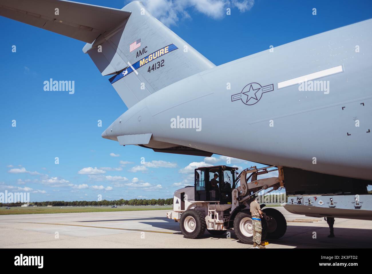 305th aerial port squadron hi-res stock photography and images - Alamy