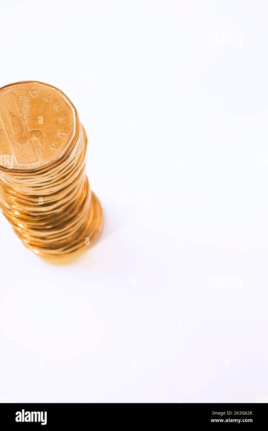 Close up on canadian coins hi-res stock photography and images - Alamy