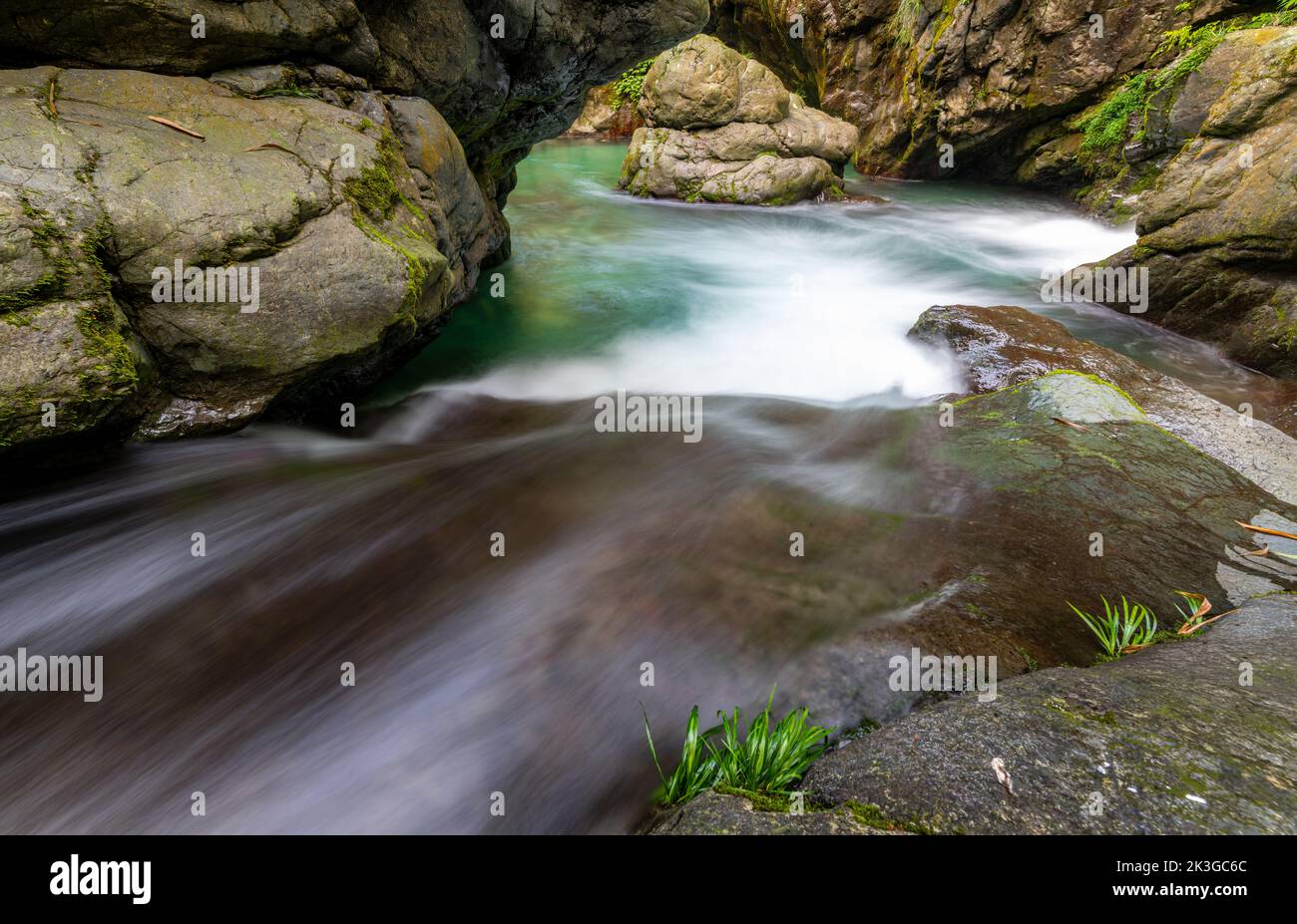 Sichuan tourism attractions hi-res stock photography and images - Alamy