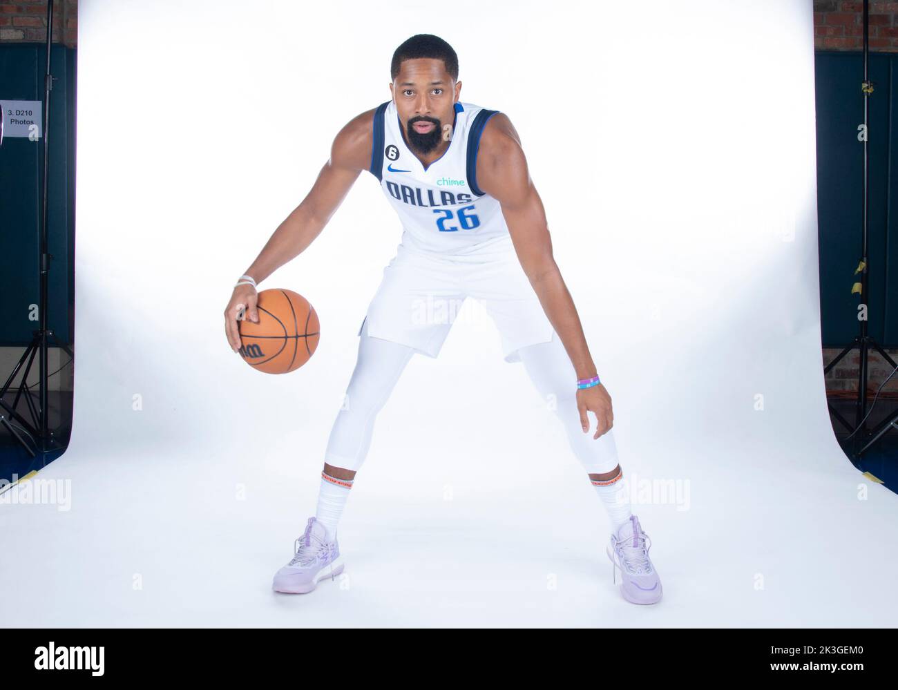 Sept 26, 2022: Dallas Mavericks guard Spencer Dinwiddie #26 poses ...