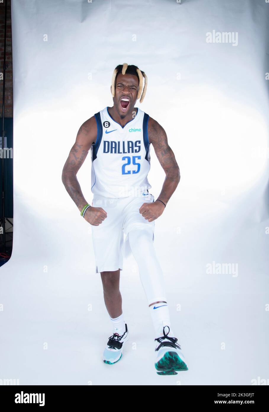 Dallas, TX, USA. 26th Sep, 2022. Dallas Mavericks guard Reggie Bullock ...