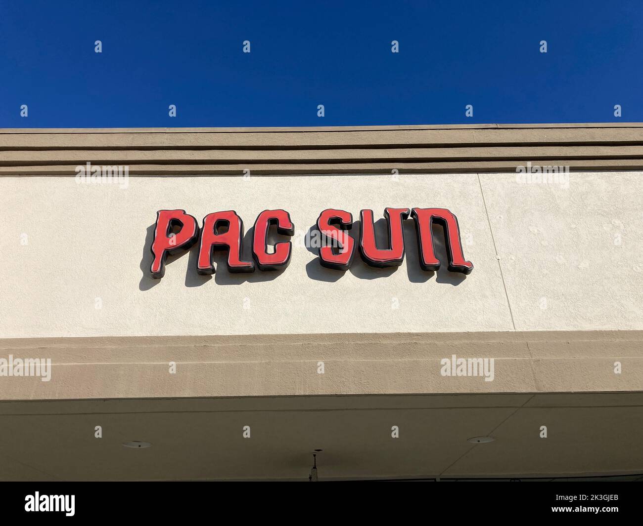 PacSun sign, logo on the facade of retail clothing Pacific Sunwea brand ...