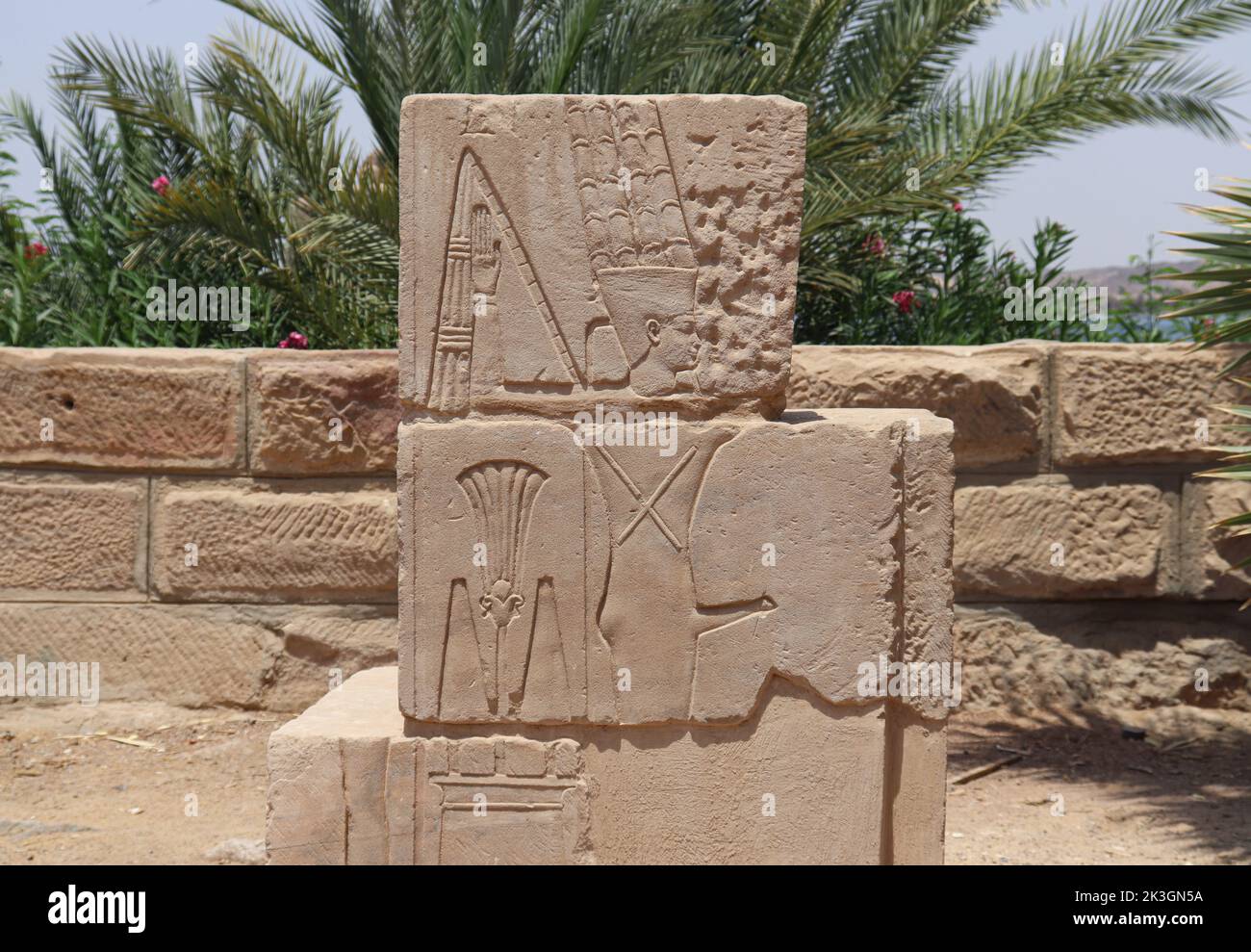 beautiful pharaonic reliefs and hieroglyphics carved on the walls of ...