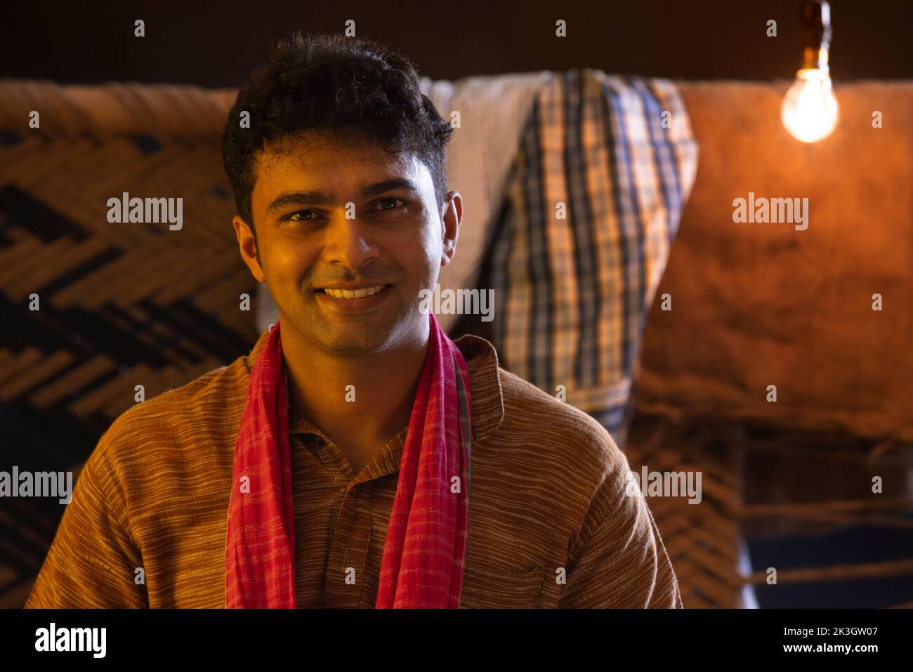 Portrait of Bihar man looking at camera Stock Photo - Alamy
