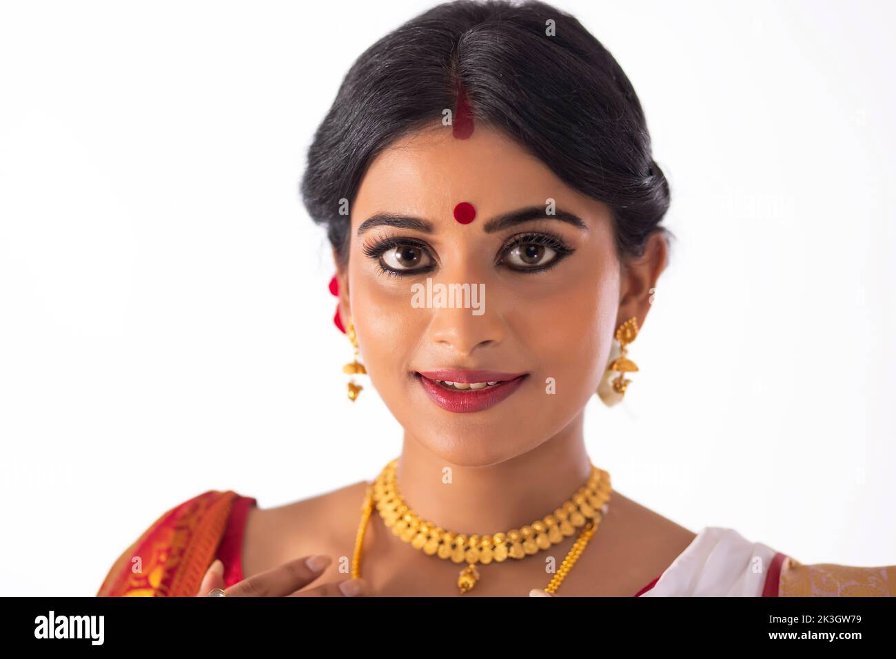Closeup portrait of a beautiful Bengali woman Stock Photo - Alamy
