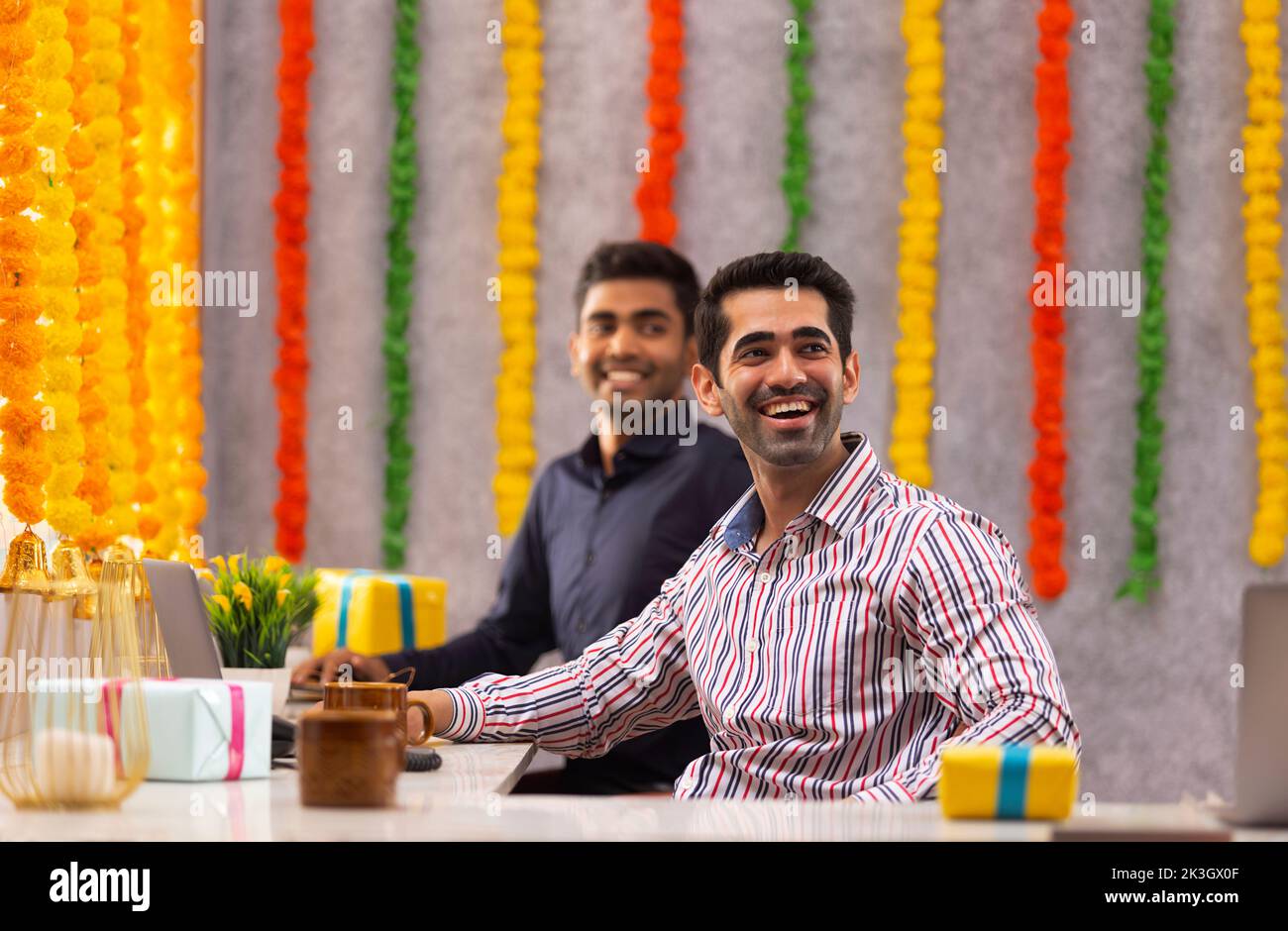 Diwali celebration in office hi-res stock photography and images - Alamy