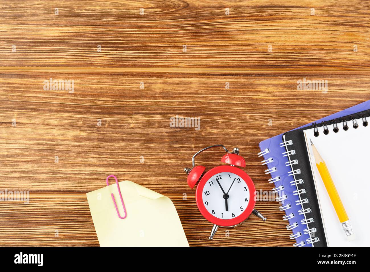 Control list notepad hi-res stock photography and images - Alamy