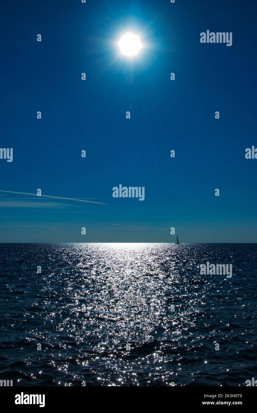 Mit sailboat hi-res stock photography and images - Alamy