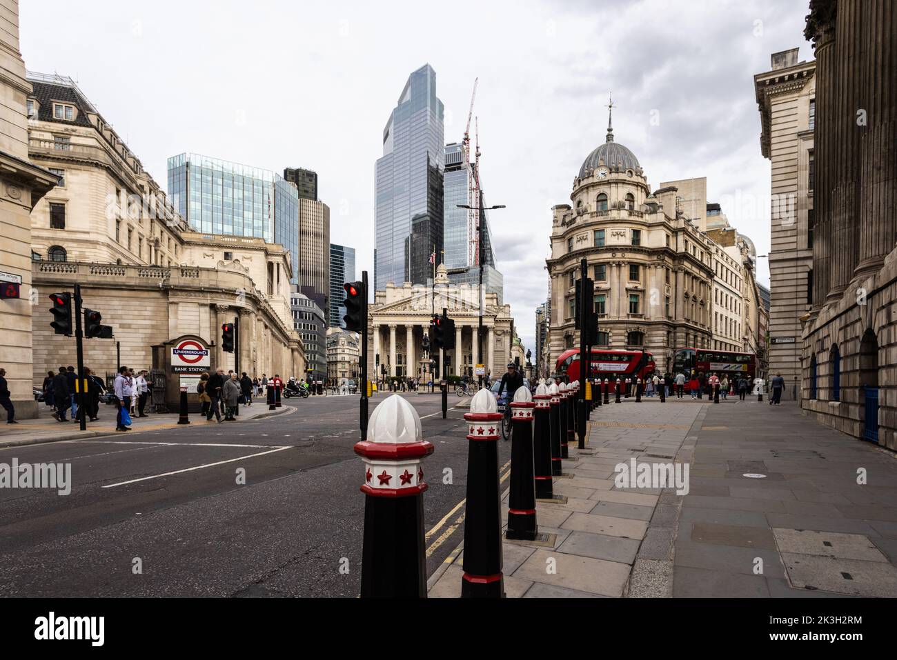 London Bank of England and Royal Exchange Stock Photo - Alamy