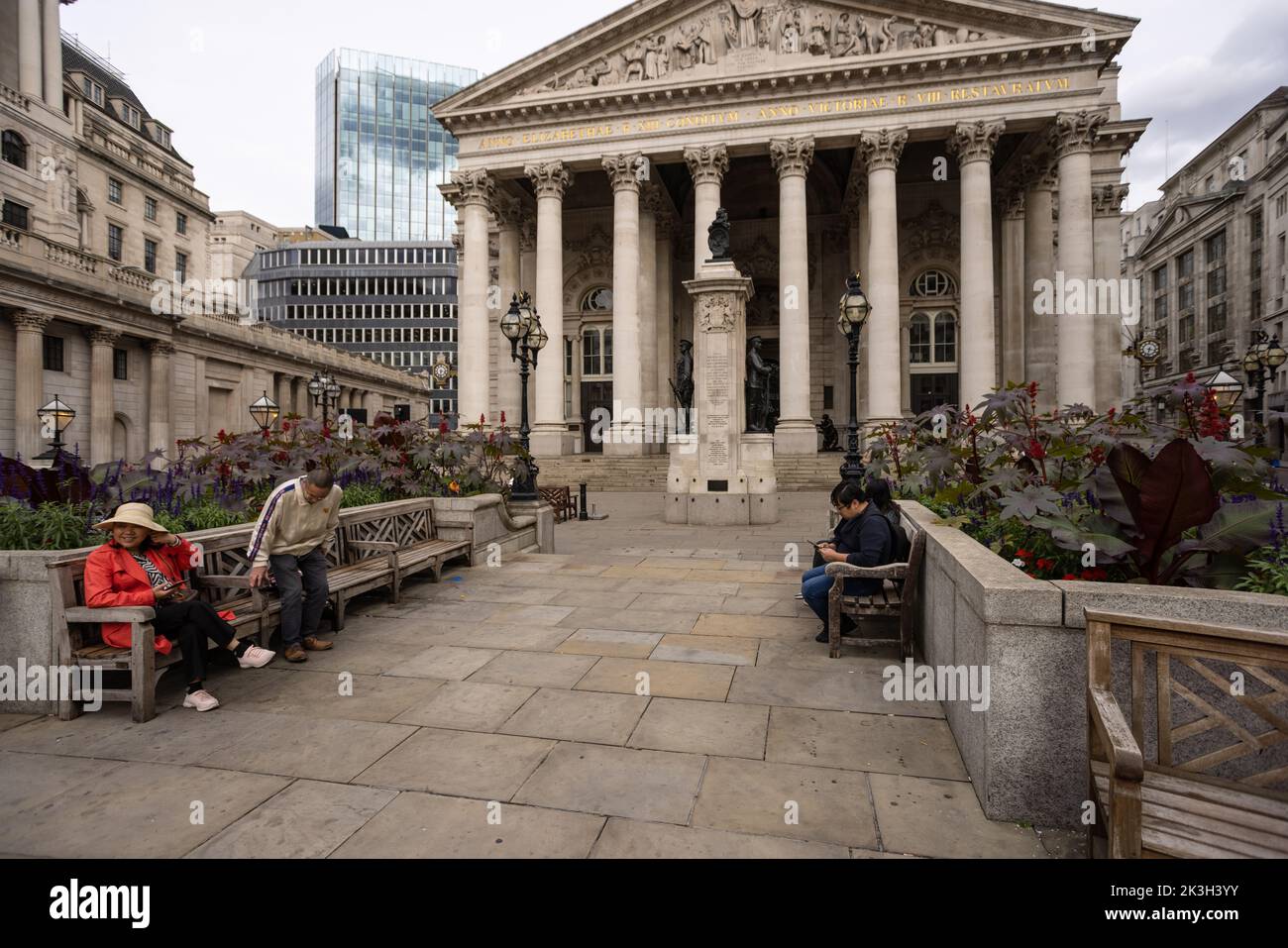 London Bank of England and Royal Exchange Stock Photo - Alamy