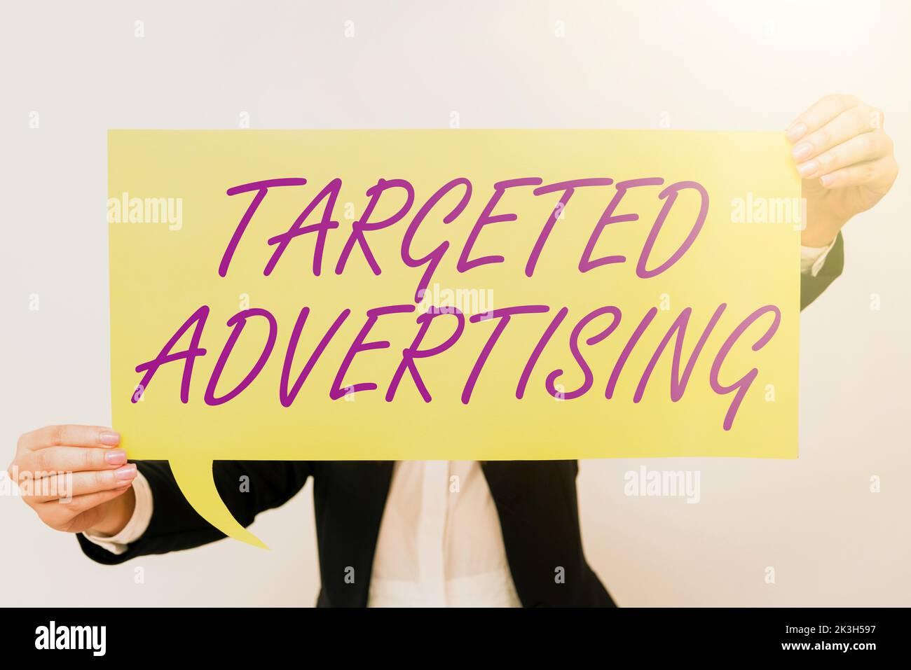 Hand writing sign Targeted Advertising. Business showcase Online ...