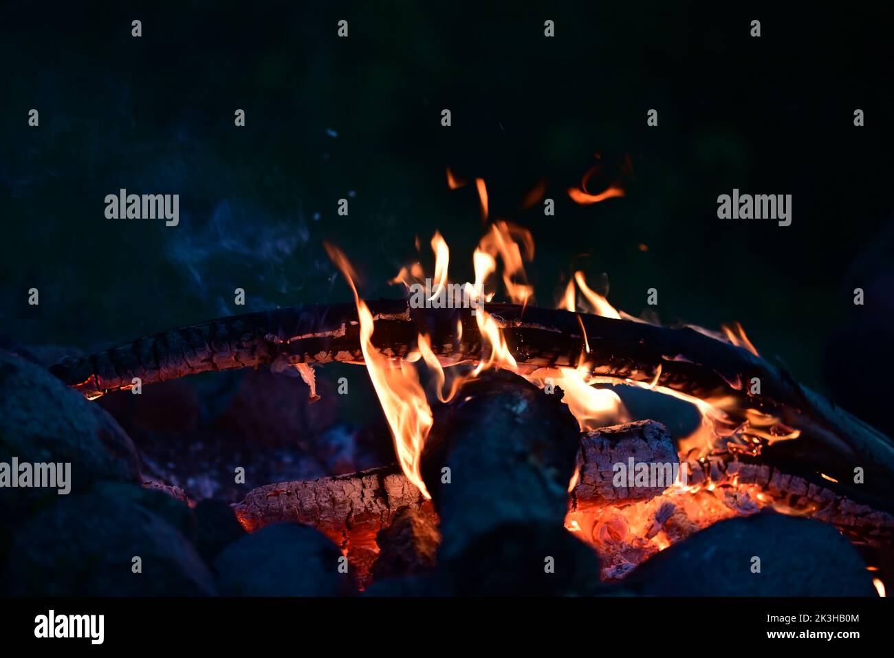 Campfire at night as a close up Stock Photo - Alamy