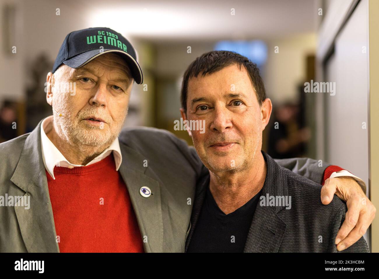 Cottbus, Germany. 26th Sep, 2022. Actor Thomas Thieme (l) stands backstage with Stephan Märki ...