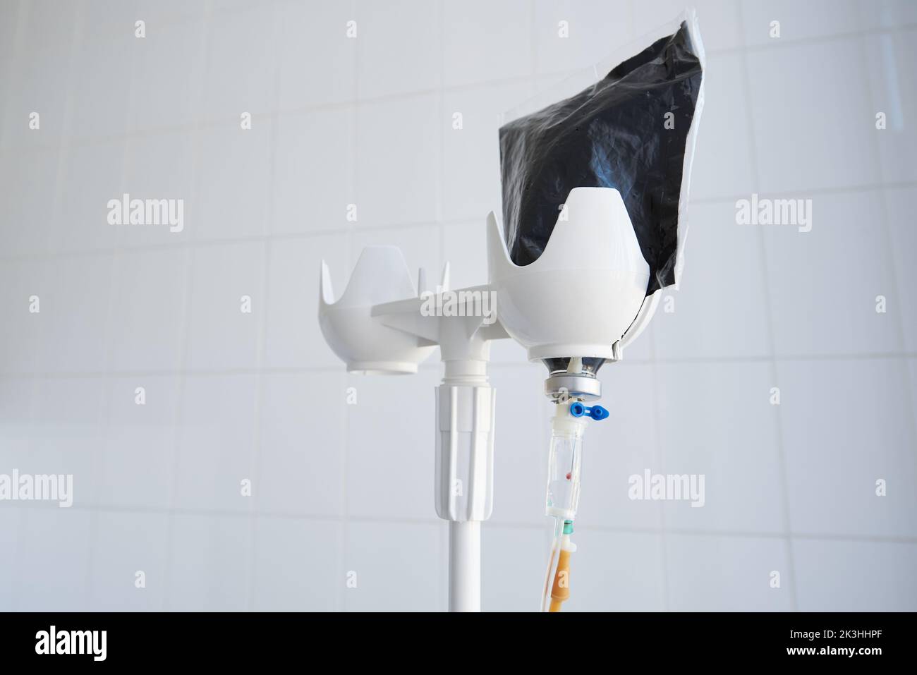 Dropper stand hi-res stock photography and images - Alamy