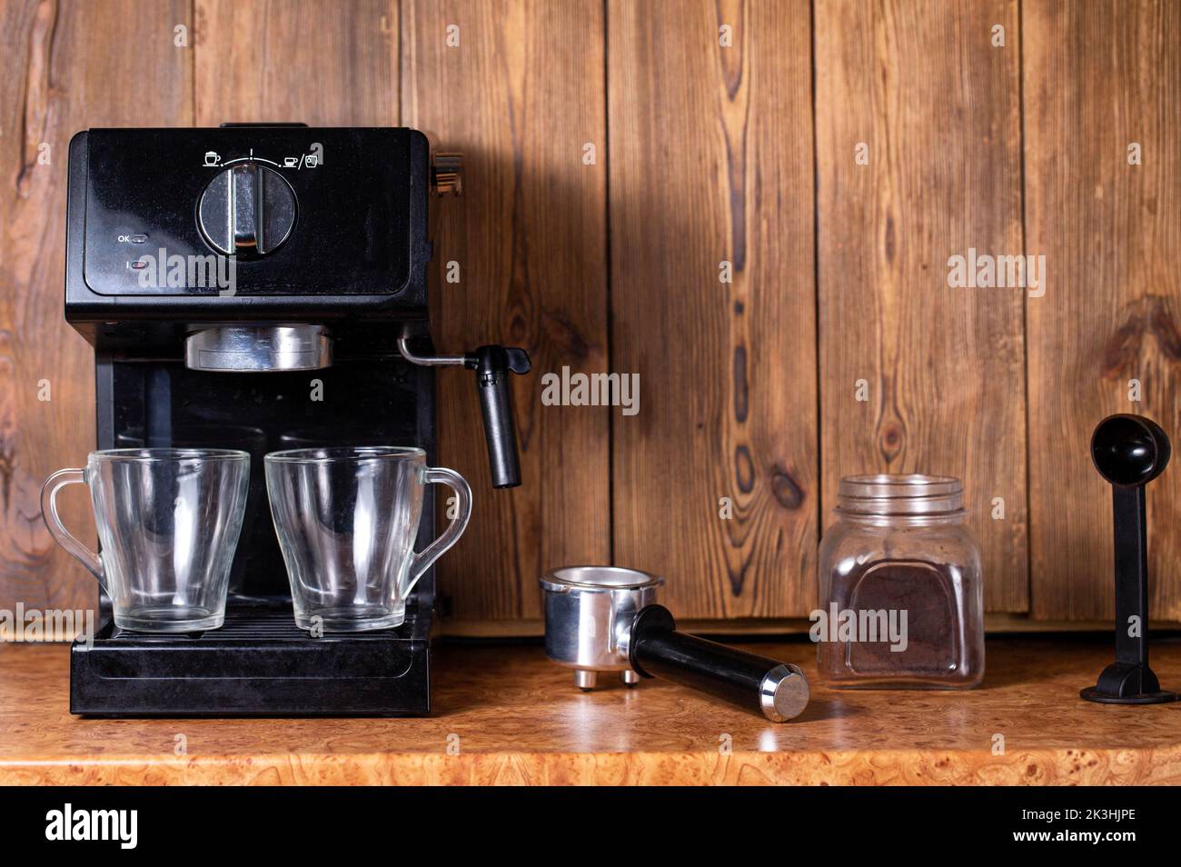 Cartridge coffee maker with manual cappuccino maker with two ...