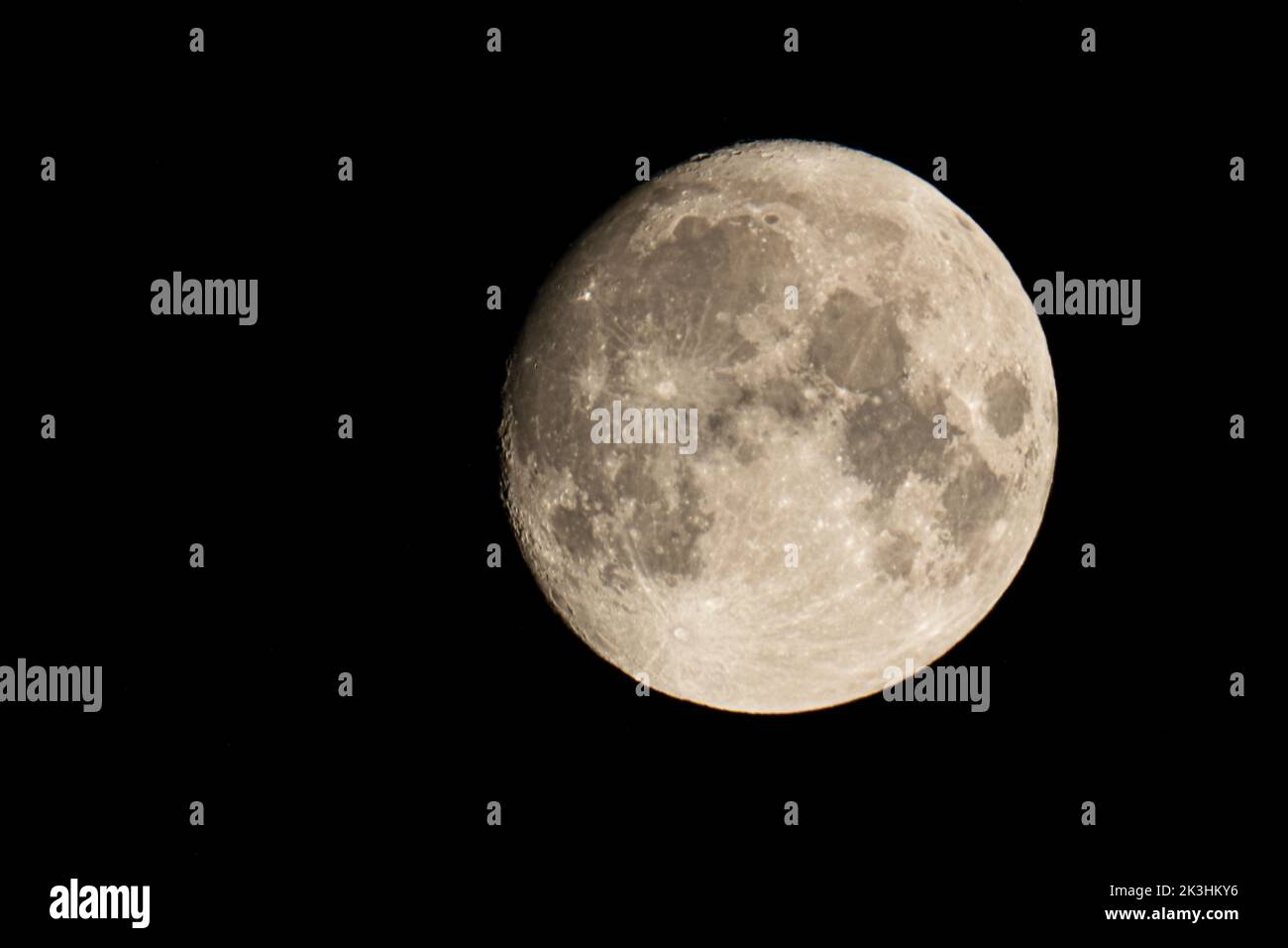 Close-up of the full moon with a 1200 telephoto lens Stock Photo - Alamy