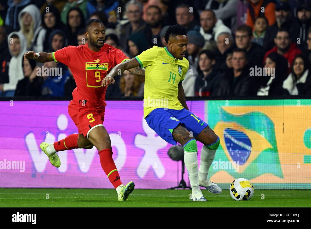 LE HAVRE - (lr) Jordan Pierre Ayew of Ghana, Eder Militao of Brasil ...