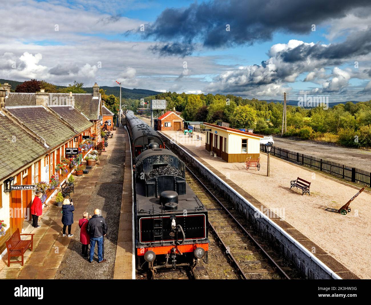 STRATHSPEY STEAM RAILWAY SCOTLAND STEAM TRAIN AT BOAT OF GARTEN STATION ...