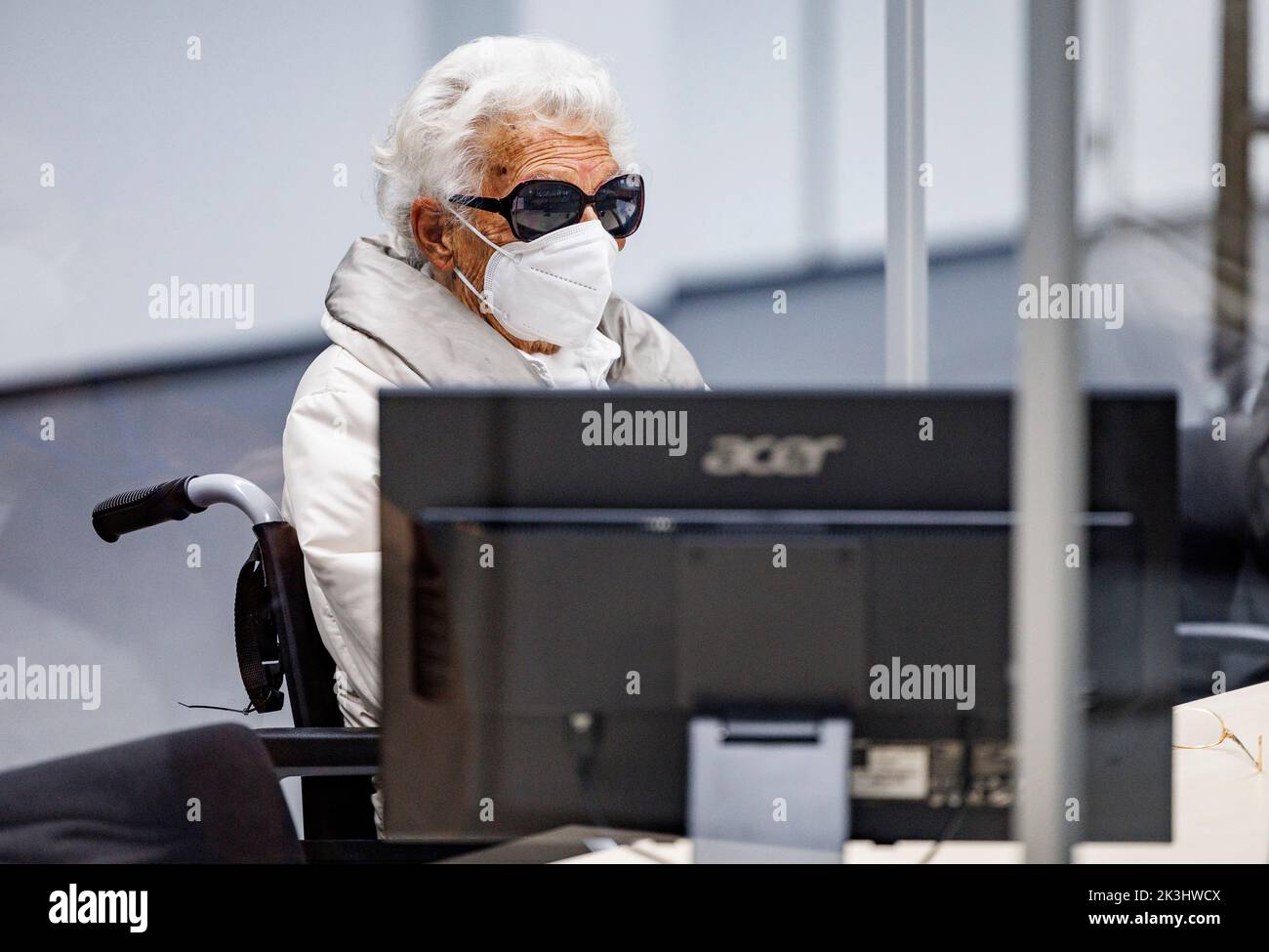Itzehoe, Germany. 27th Sep, 2022. The 97-year-old defendant Irmgard F ...