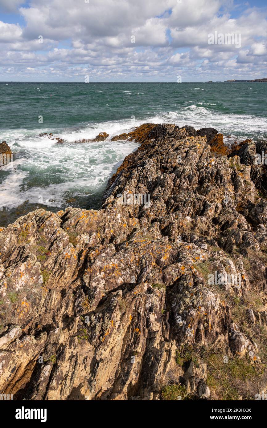 Cliffs at Bull Bay on the coast of Anglesey, North Wales Stock Photo ...