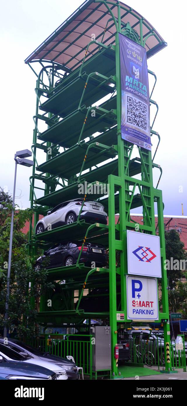 Rotary car stacker hi-res stock photography and images - Alamy
