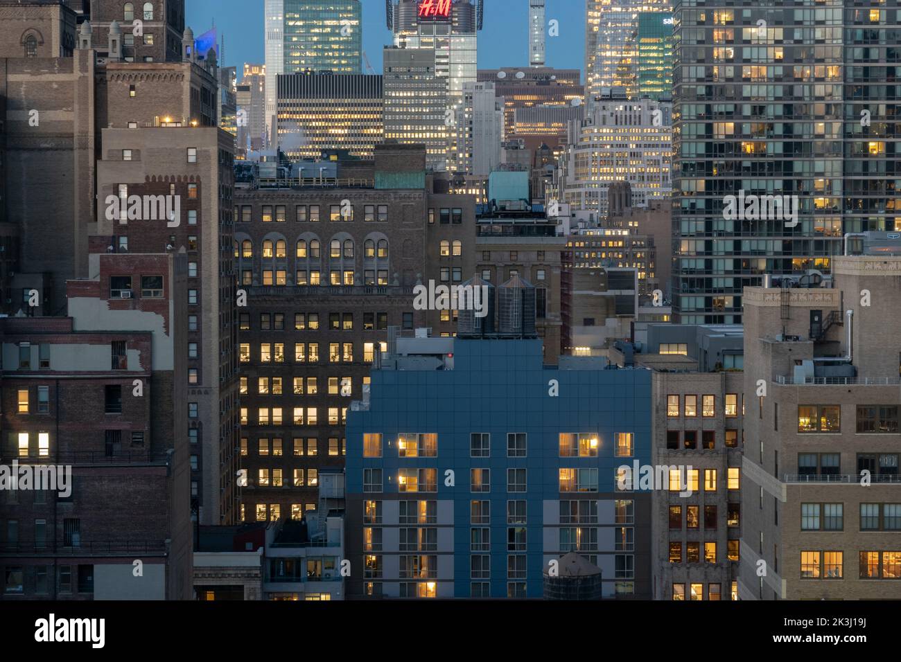 Time lapse on roof skyscraper hi-res stock photography and images - Alamy