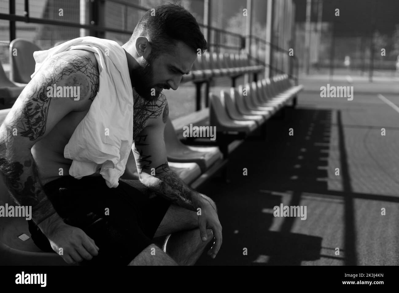 Exhausted runner ethnic hi-res stock photography and images - Alamy