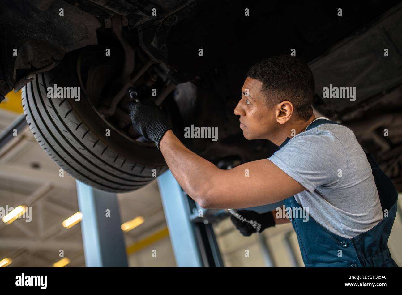 Automobile service technician repairing the customer vehicle Stock ...