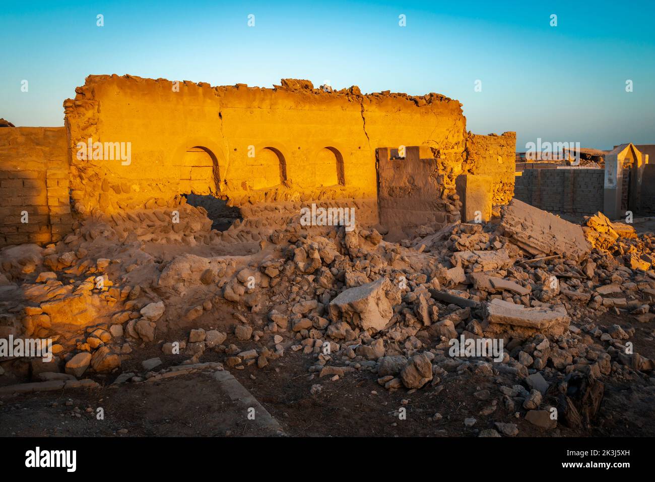 Al Jazirat Al Hamra, the Ghost Town of Ras Al Khaimah, abandoned when ...