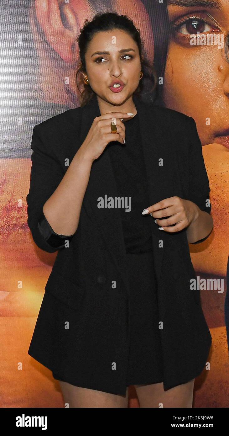 Trailer preview hi-res stock photography and images - Alamy