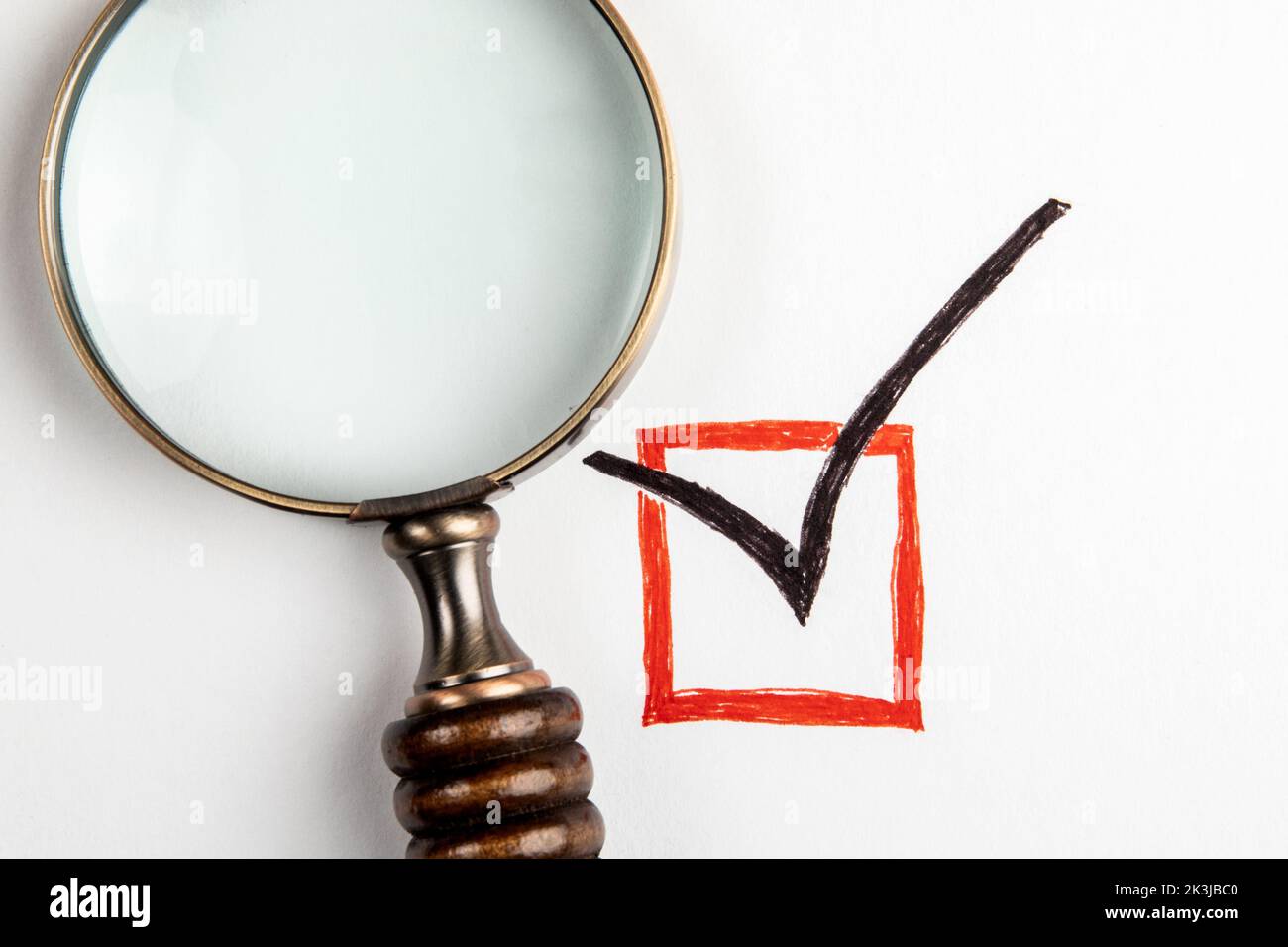 Magnifying checklist hi-res stock photography and images - Alamy