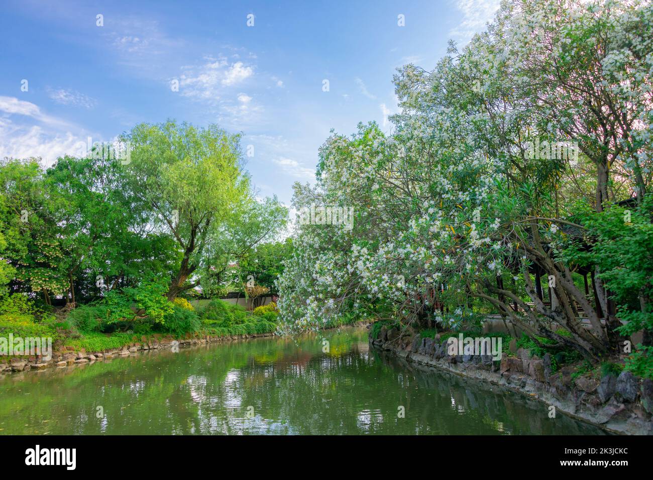 A corner of a building in Zuibaichi Park, Shanghai, China Stock Photo ...