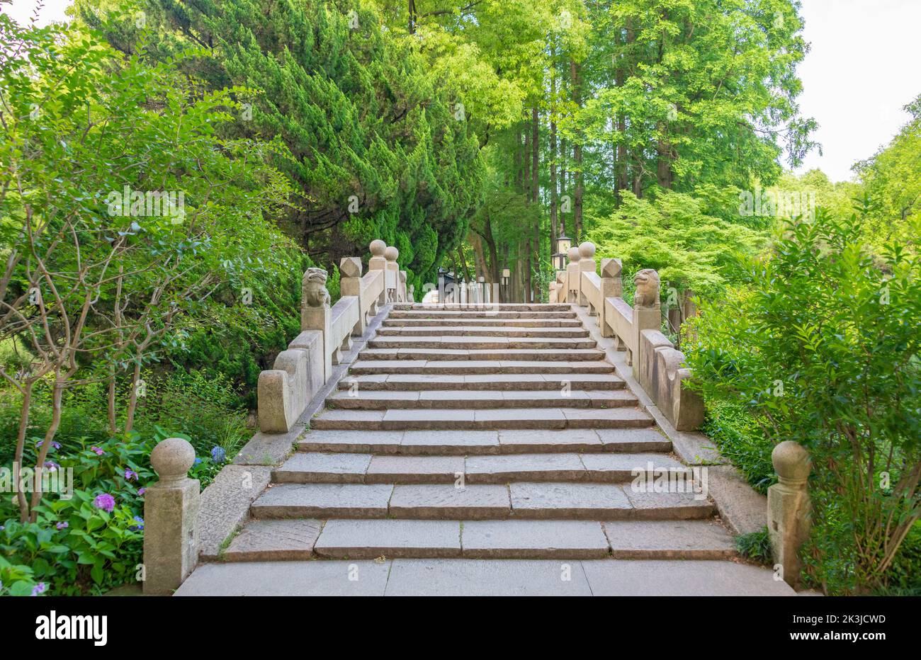 A corner of a building in Zuibaichi Park, Shanghai, China Stock Photo ...