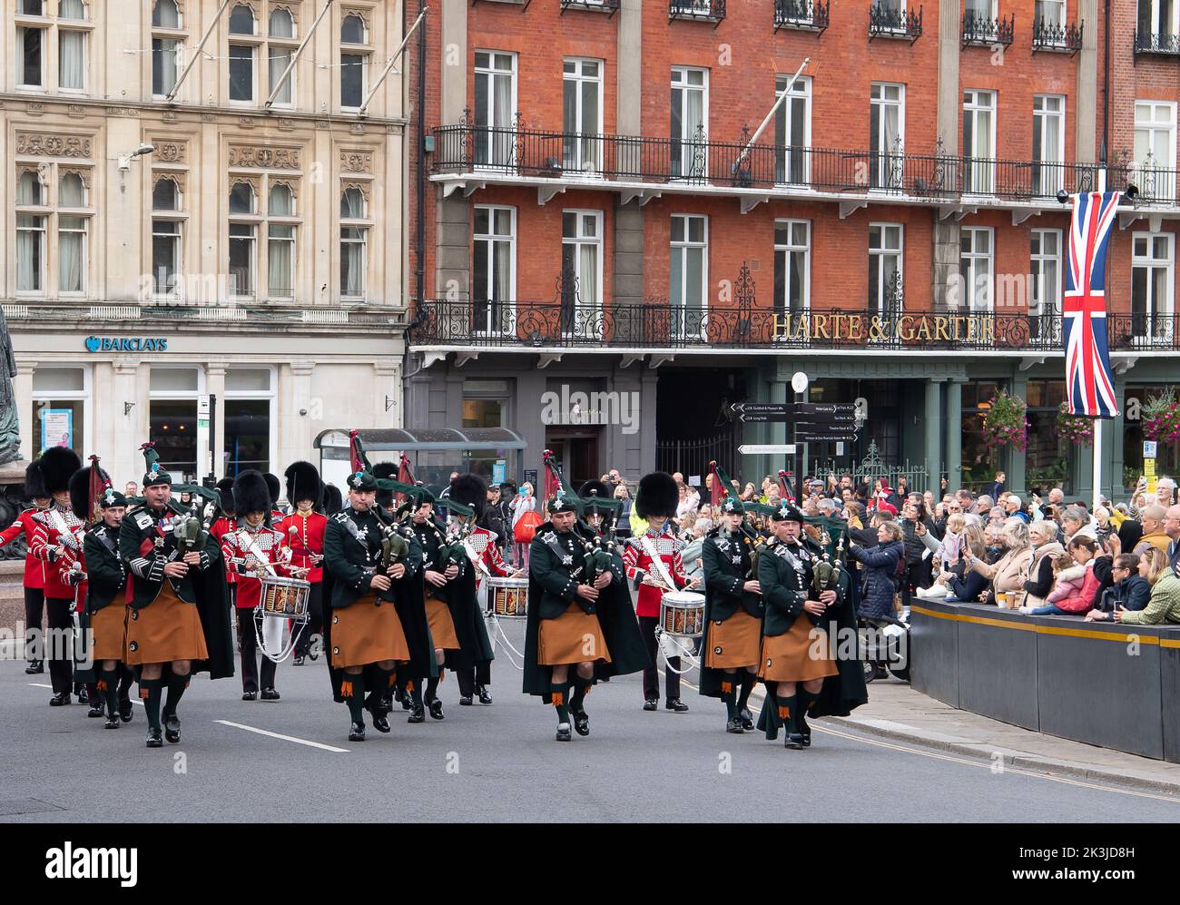 12 company irish guards hi-res stock photography and images - Alamy