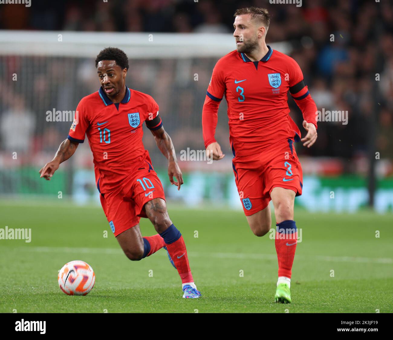 LONDON ENGLAND - SEPTEMBER 26 : L-R Raheem Sterling (Chelsea) of ...