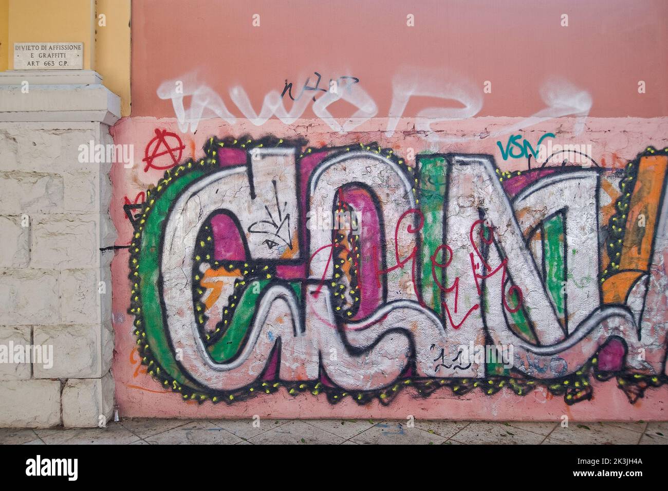 Graffiti, Villanova, Cagliari, Sardinia, Italy Stock Photo - Alamy