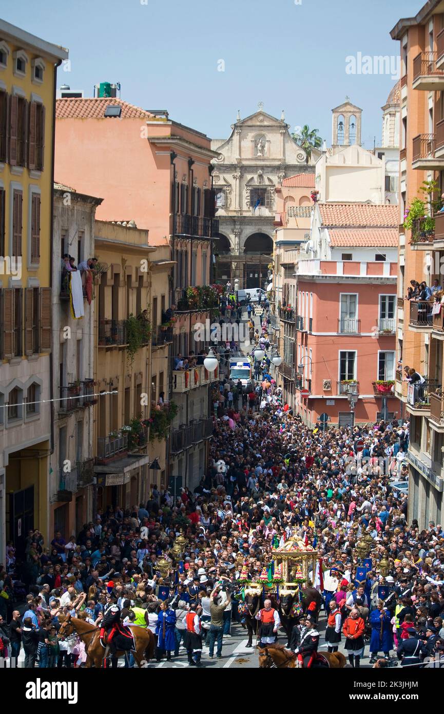 Cagliari, Via Azuni, Sant'Efisio traditional event, the most important ...