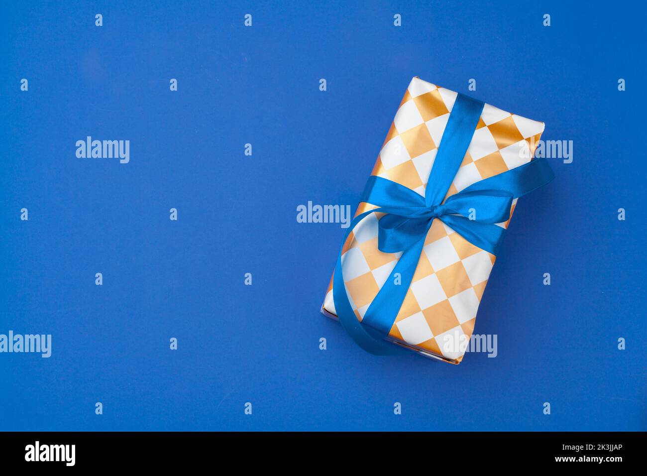 Flat lay composition with beautiful gift box Stock Photo - Alamy