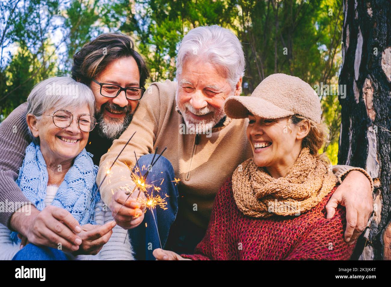 Group hug friends hi-res stock photography and images - Alamy