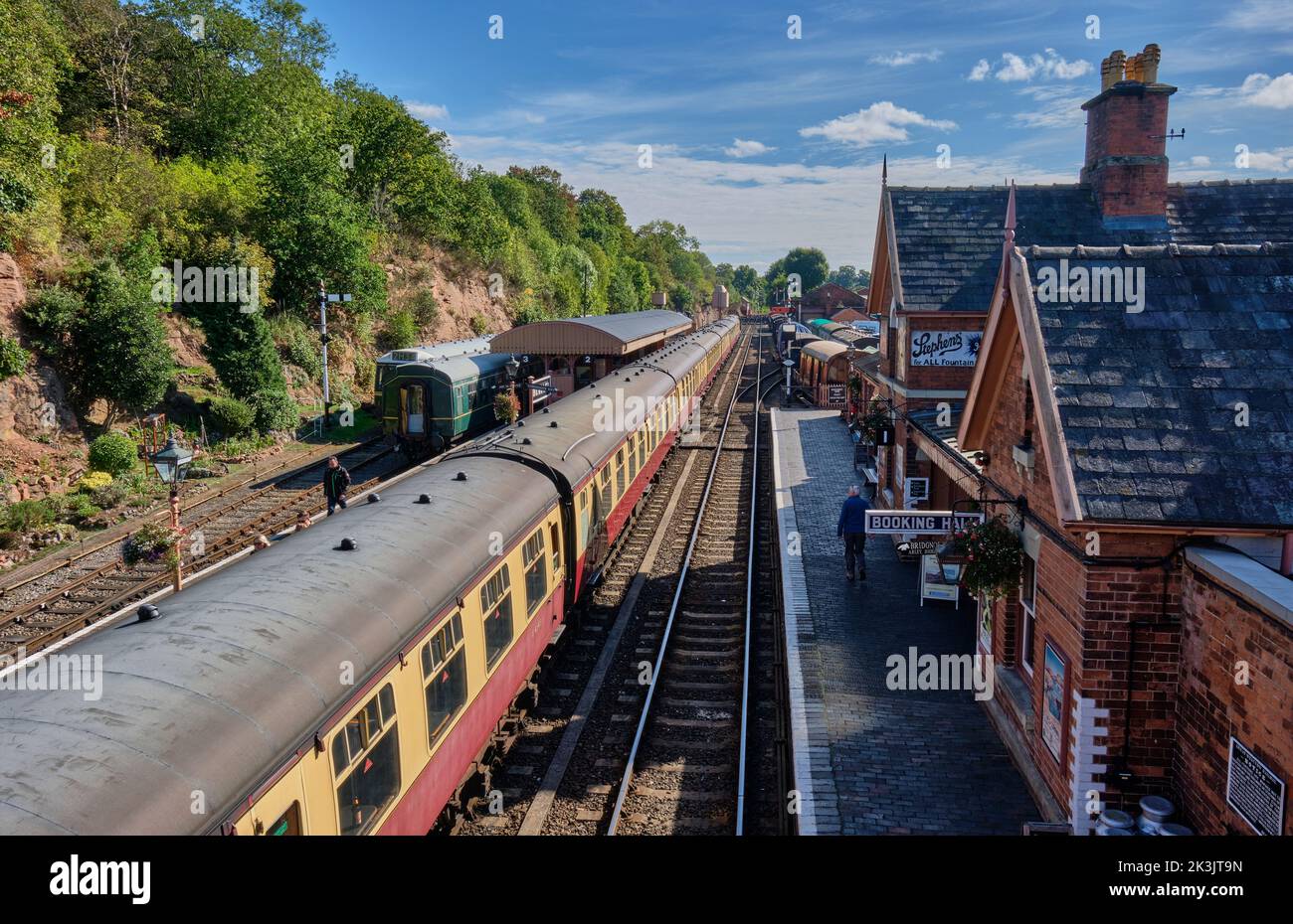 Train arriving at Bewdley Station on the Severn Valley Railway, Bewdley ...