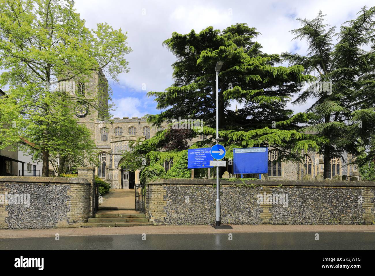 St Marys parish church, market town of Diss, Norfolk, England, Britain ...