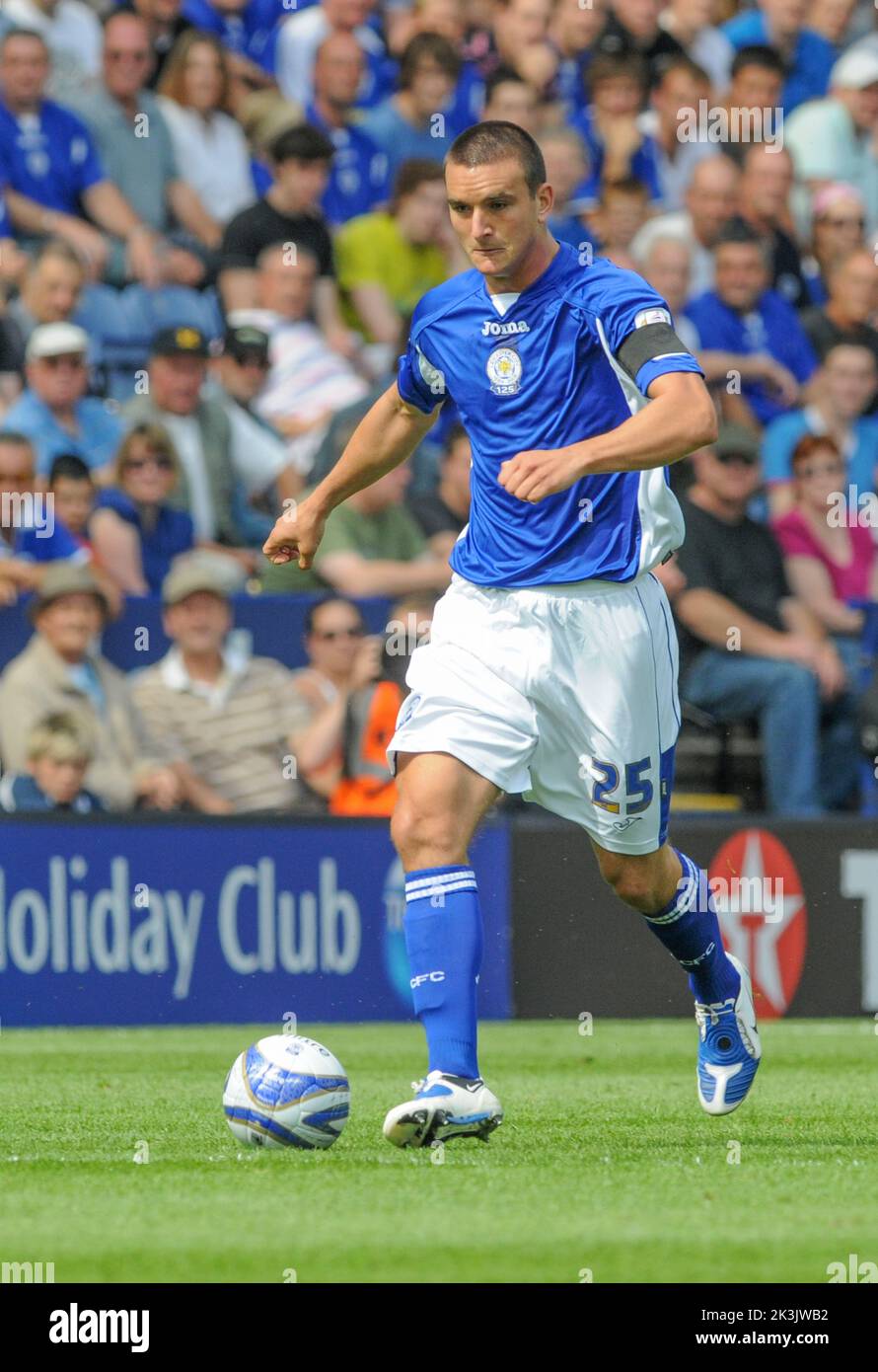 Jack hobbs football england hi-res stock photography and images - Alamy